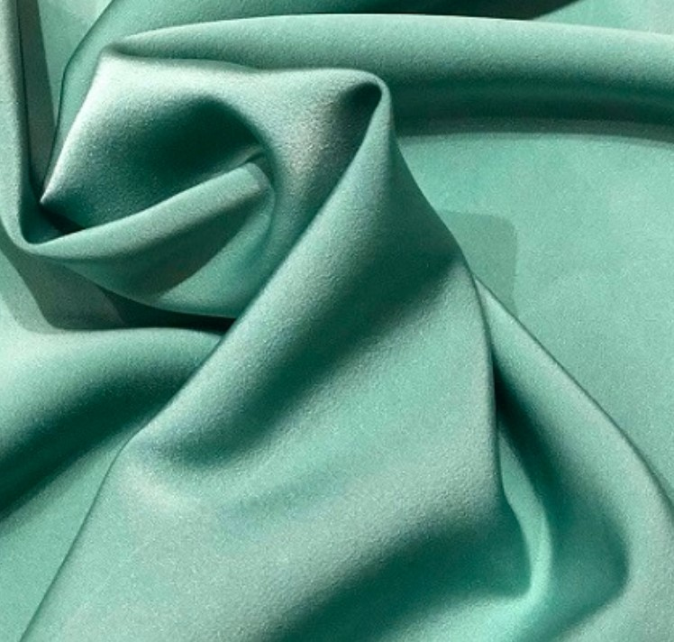 Chất liệu tafta là gì? Ưu nhược điểm, ứng dụng của vải tafta